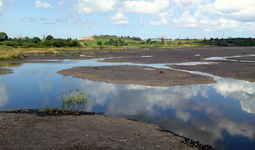 Lagos De Colores Que Te Harán Creer Que Estás En Un Mundo Mágico