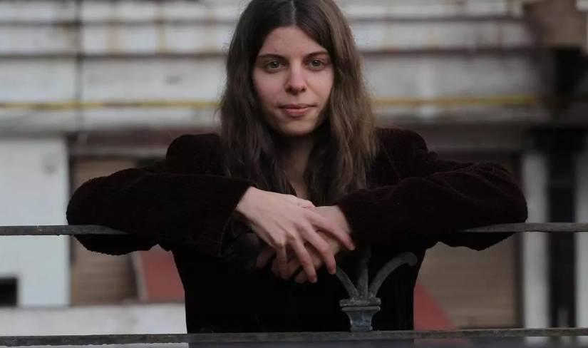 RESEÑA LIBROS | De qué va la novela 'La conformista’, de Alba Dedeu