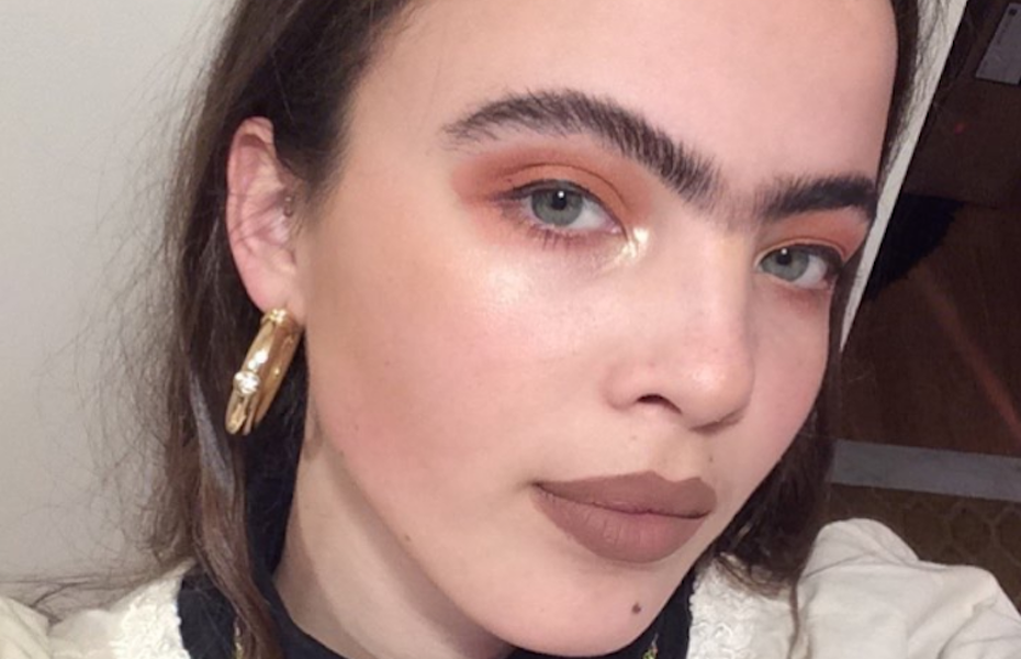 No es Frida Kahlo pero el mensaje de esta modelo ‘uniceja’ es una obra ...